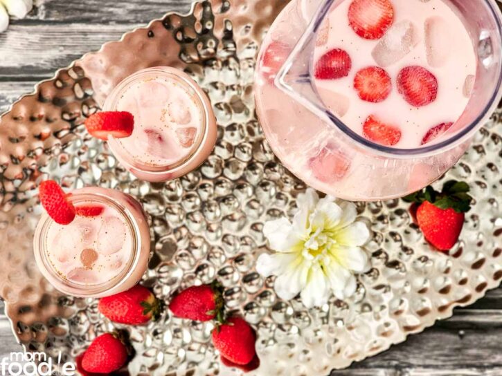 Strawberry Horchata Recipe - Mom Foodie
