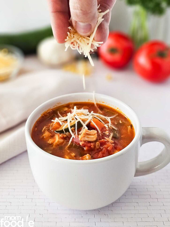 Chicken Minestrone Soup Recipe - Mom Foodie