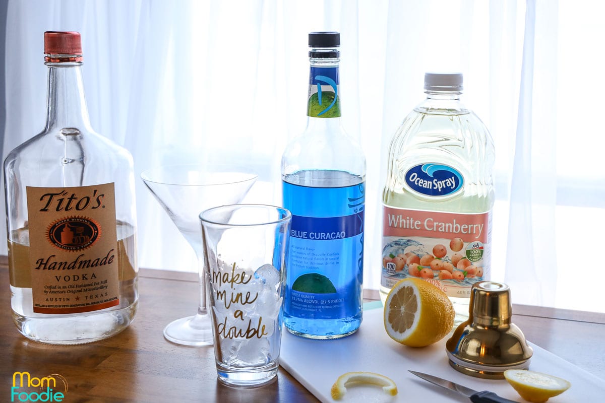 Blue Cosmopolitan Cocktail Recipe - Blue Cosmo Martini - Mom Foodie