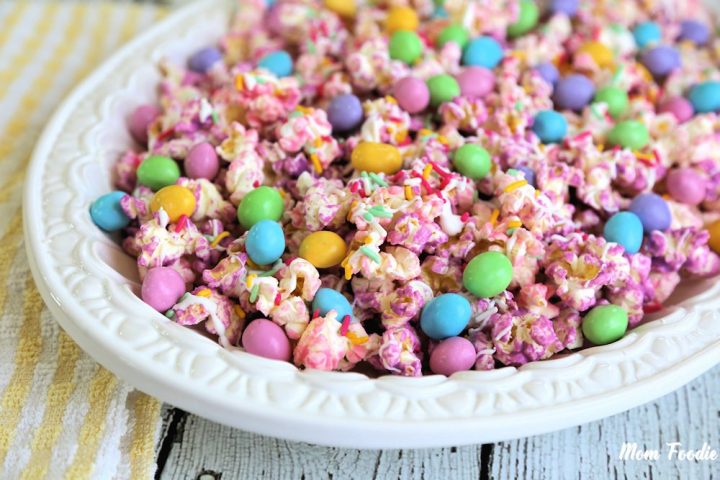 Easter Popcorn Recipe: Gourmet Chocolate Covered Popcorn - Mom Foodie