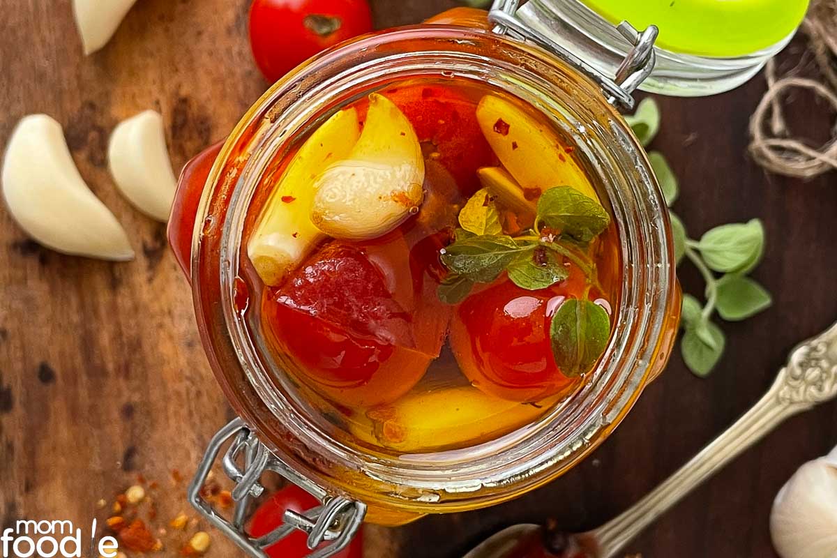 Tomato Garlic Confit Recipe - Mom Foodie