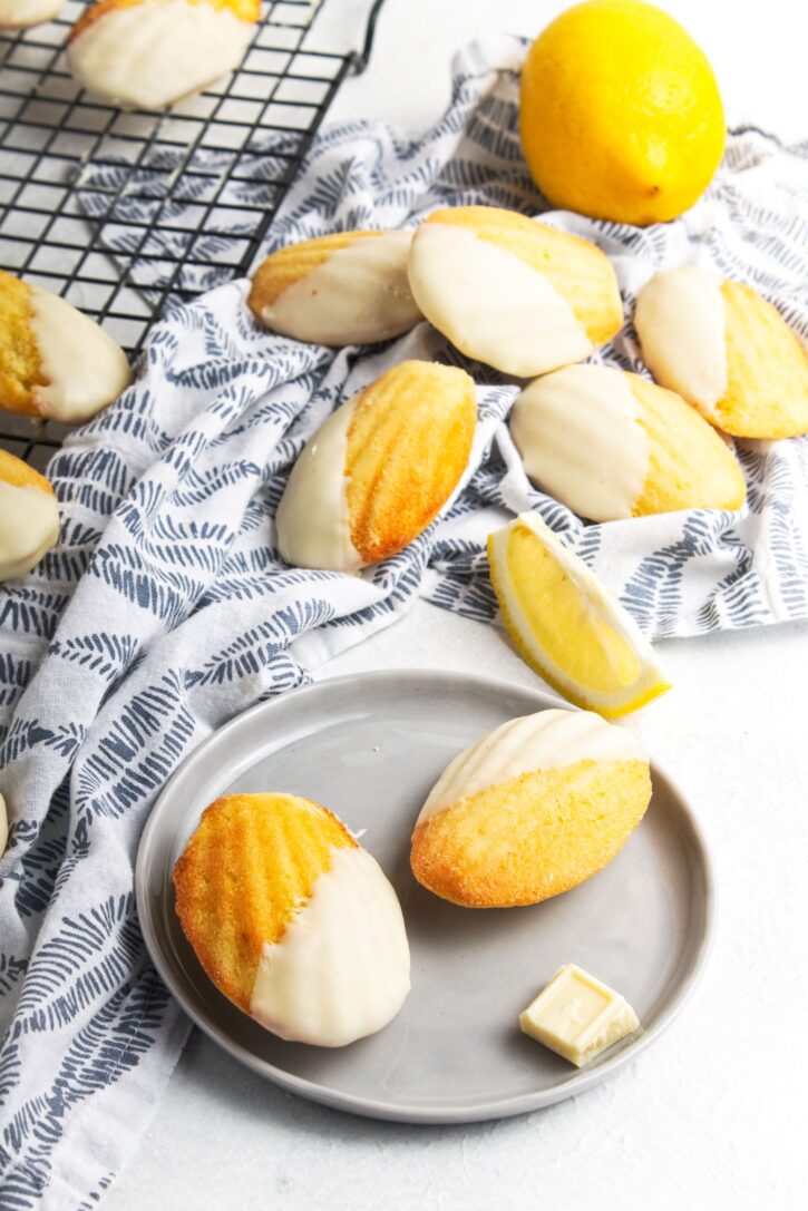 Lemon Madeleines Recipe - Mom Foodie