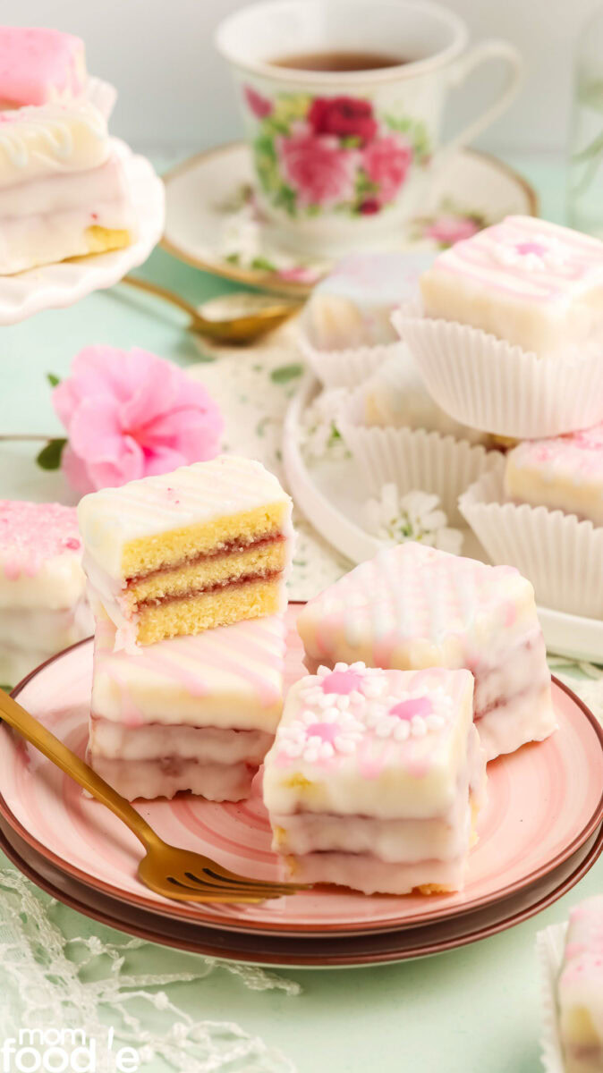 Petit Fours Recipe - Mom Foodie