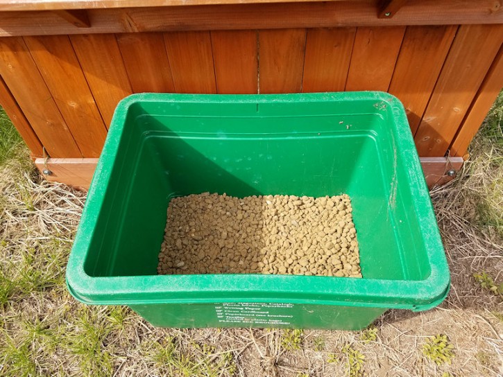 Recycling Bin Garden: A Simple Project - Mom Foodie