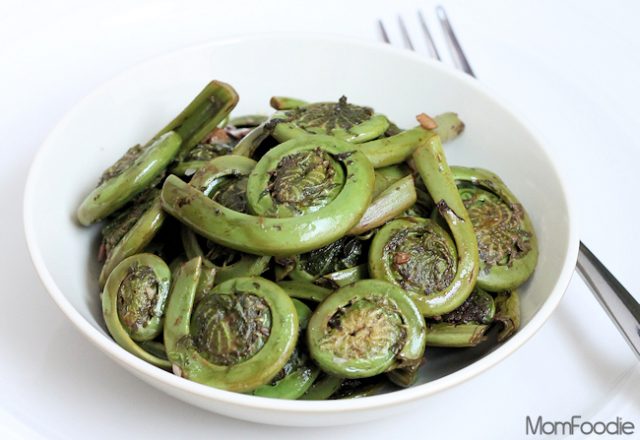 Fiddlehead Fern Saute: Easy Fiddleheads Recipe - Mom Foodie